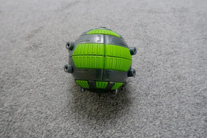 Gigabots Energy Cores Fragbot Transforming Robot Review - OddHogg